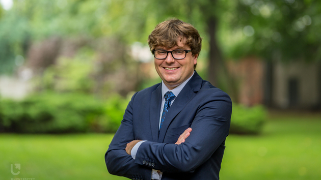 Wojna a prawo humanitarne - dr Mateusz Piątkowski